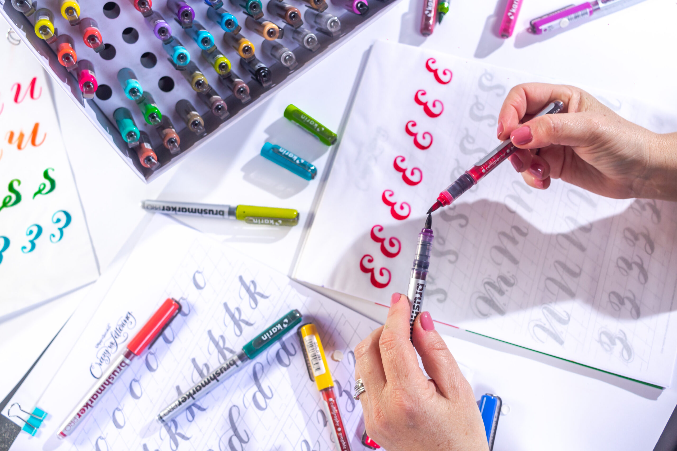 Lettering con Brushpen y Acuarela - Mónica Bolland